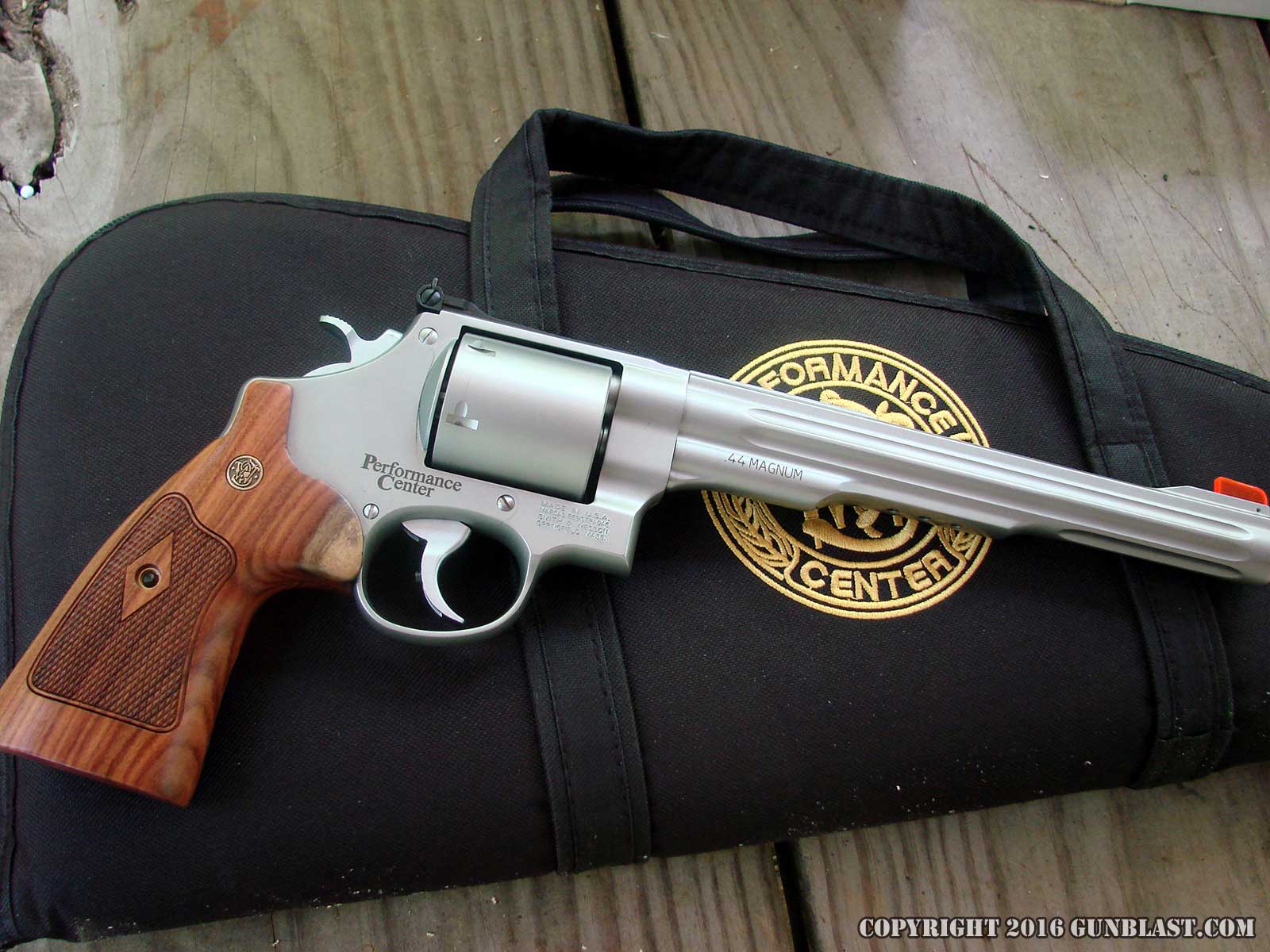 Smith & Wesson Performance Center 629 Hunter 44 Magnum Revolver