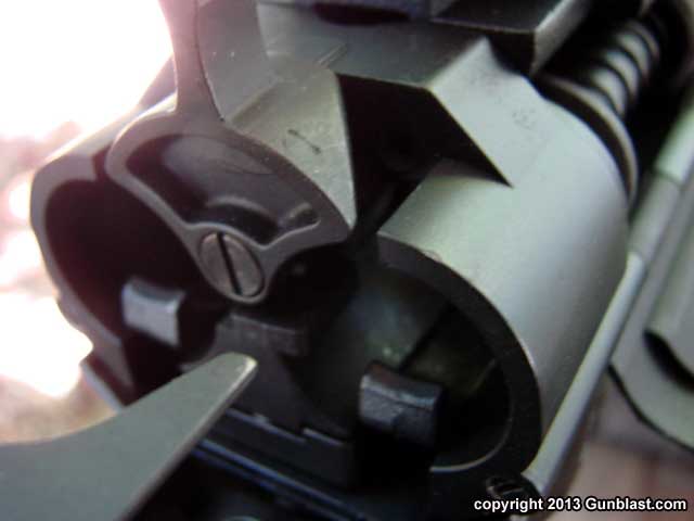 UTAS UTS-15 Twin-Tube 12 Gauge Bullpup Pump-Action Fighting Shotgun